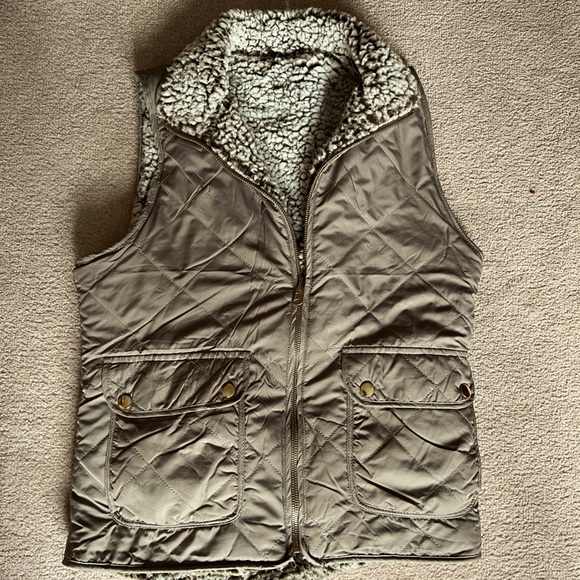Thread & Supply | Jackets & Coats | Thread Supply Reversible Sherpa Vest | Poshmark